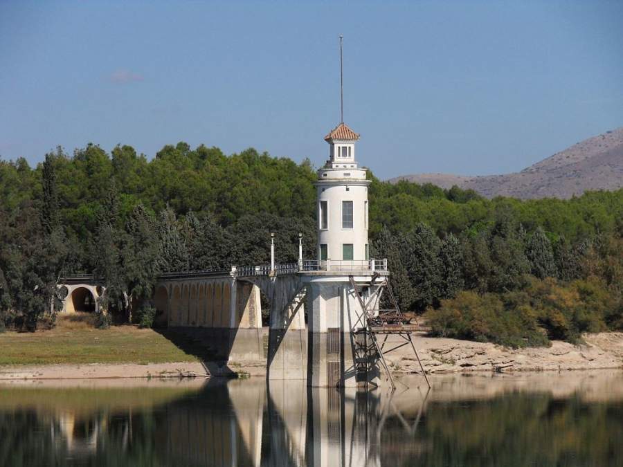 Descubre los principales destinos turísticos de Albolote | PriceTravel