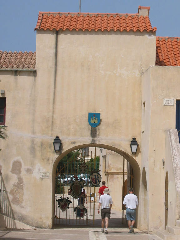 Descubre los principales destinos turísticos de Bonifacio | PriceTravel